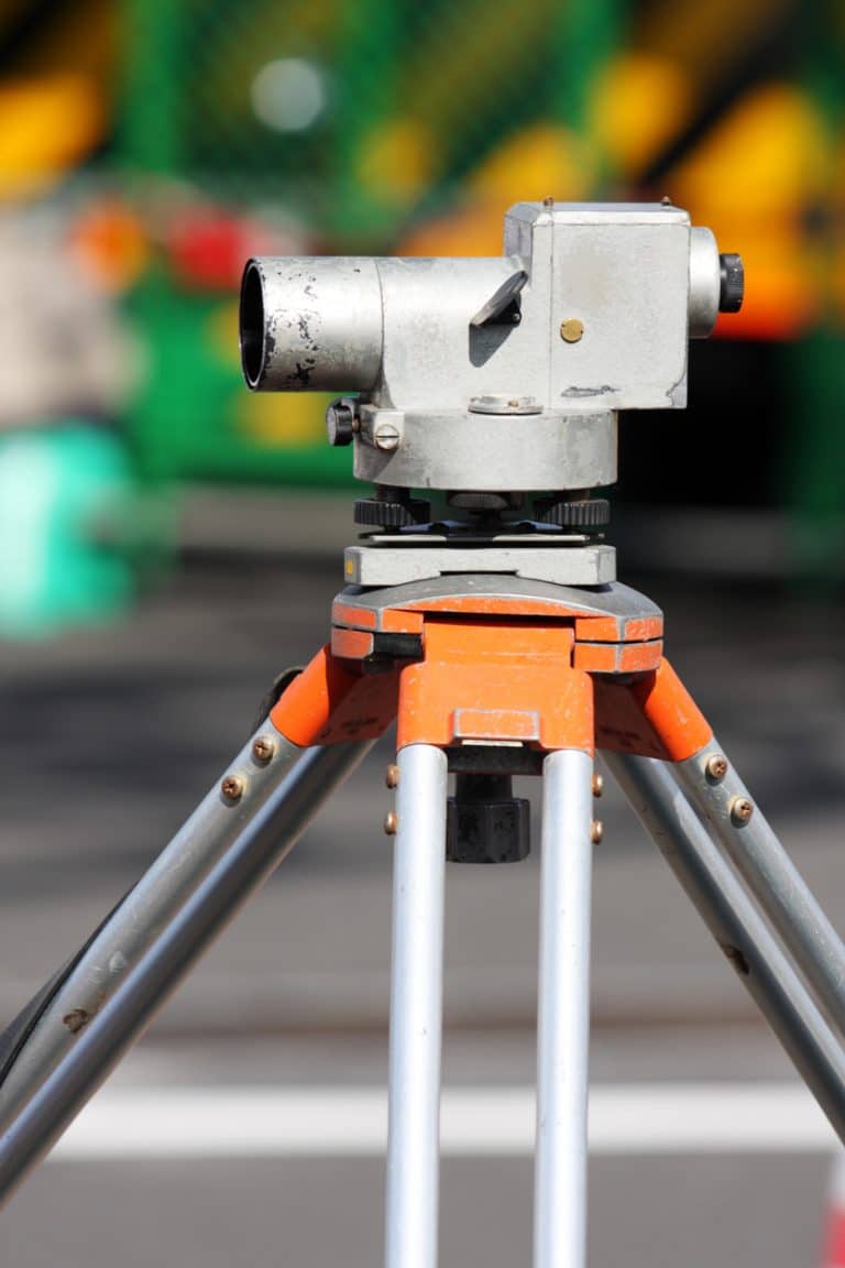 How to Use a Dumpy Level - Bench Mark USA