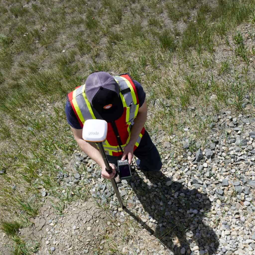 Juniper Geode GNS3 Sub-Meter GIS Receiver - Bench Mark USA